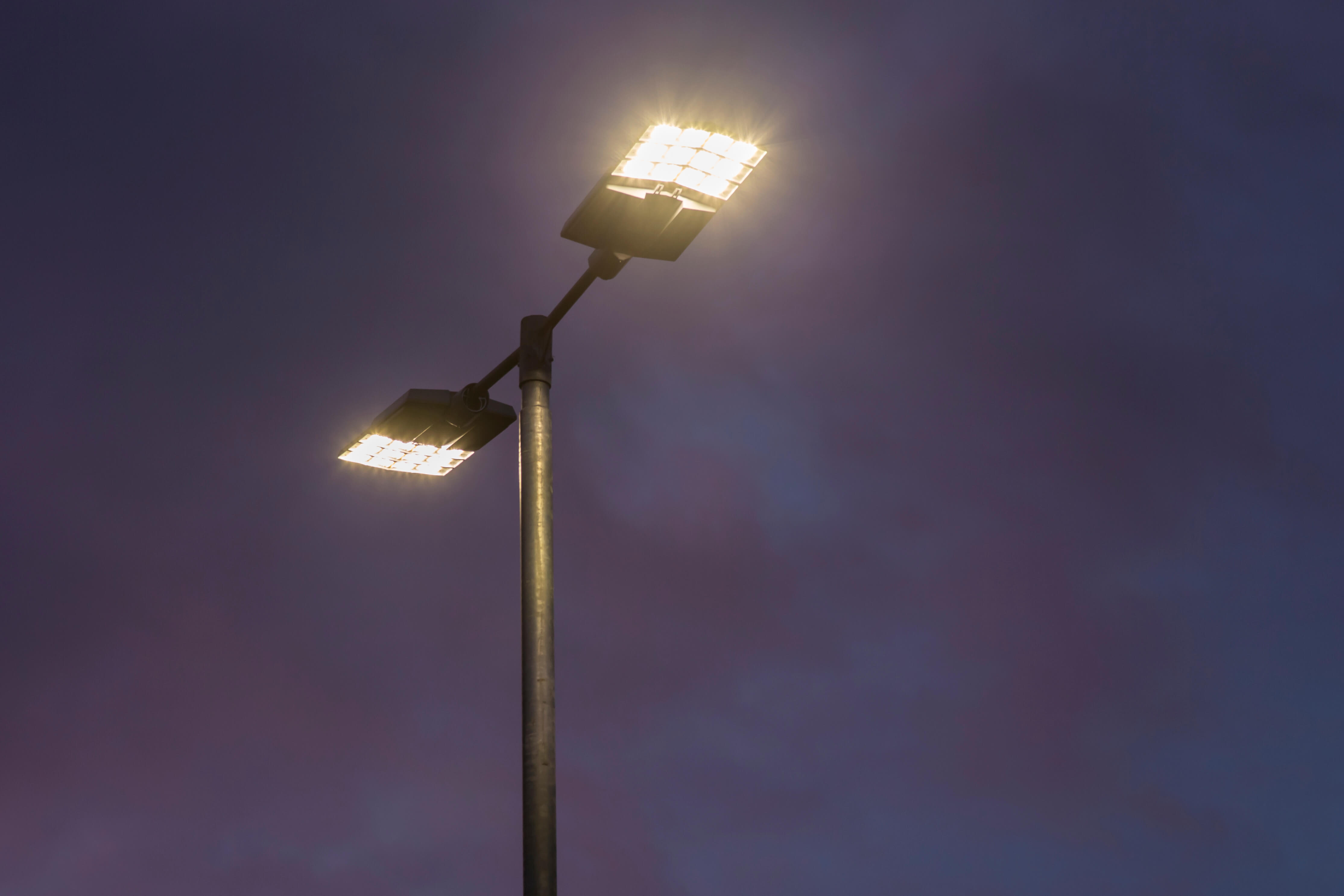 5 Essential Street Lighting Solutions for Winter | Aptus